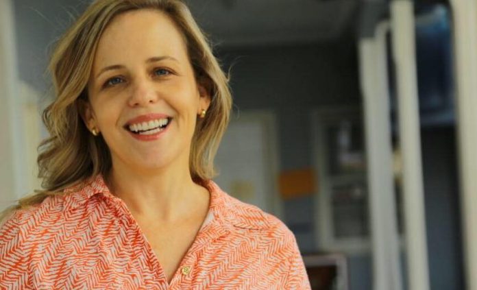 Catalina Crespo es la nueva defensora de los habitantes - CRC 891