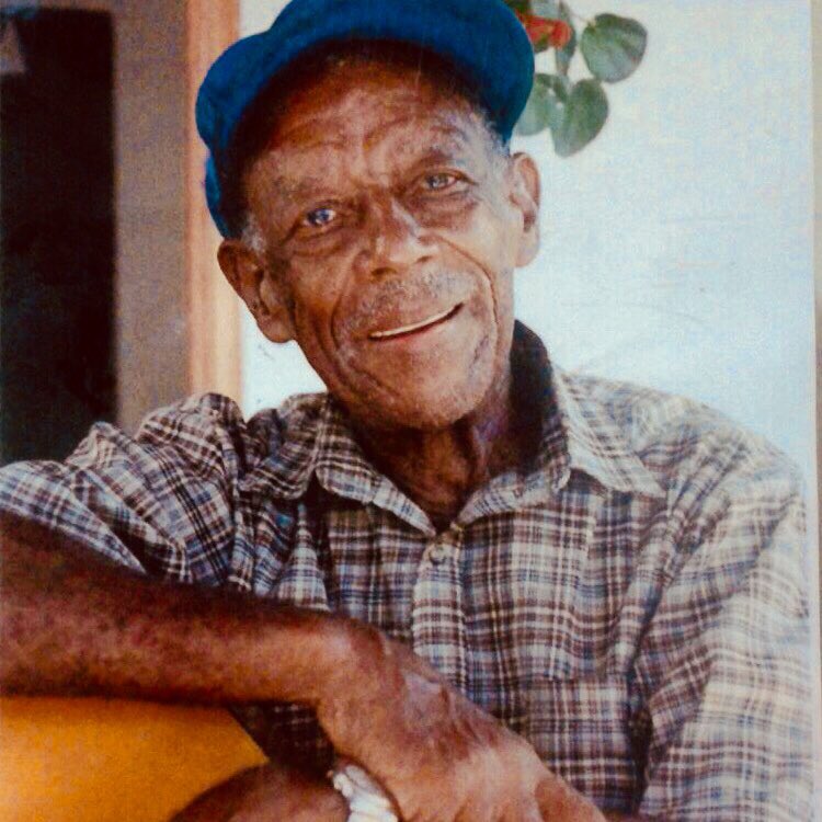 Proyecto de ley propone nombrar a Walter Ferguson como ciudadano de ...