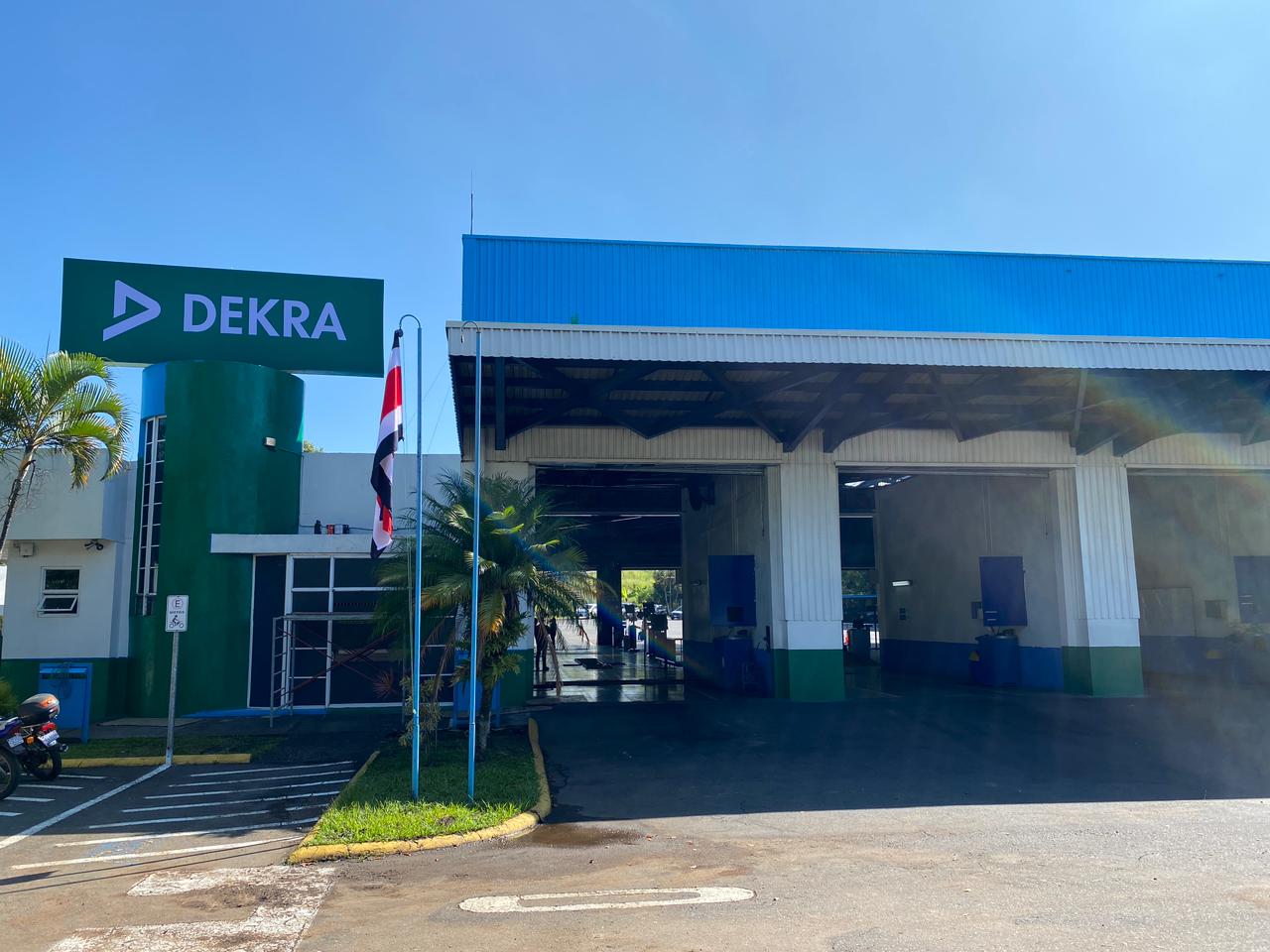 Dekra anuncia nueva fecha para entrega de stickers - CRC 891