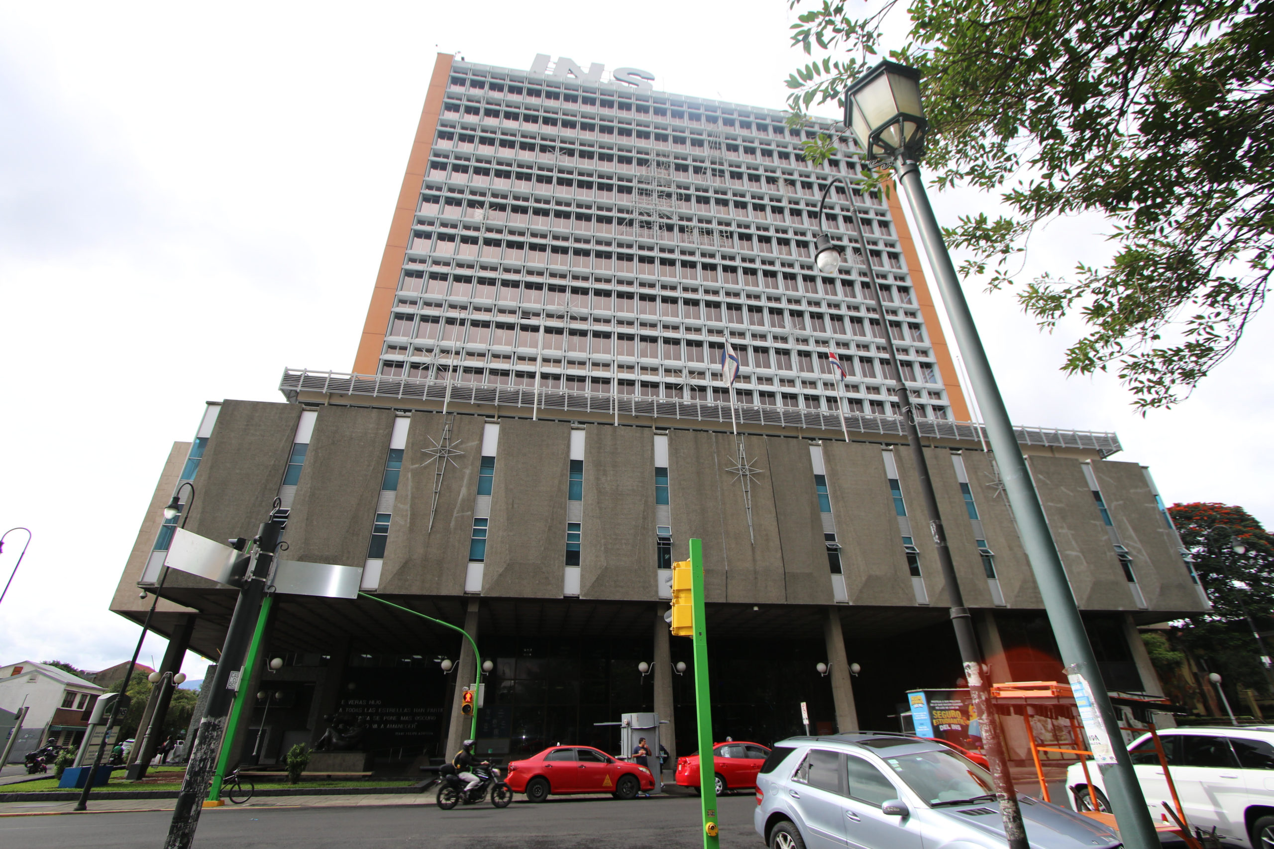 ¿Requiere hacer un trámite del INS en Semana Santa? Estos son los ...