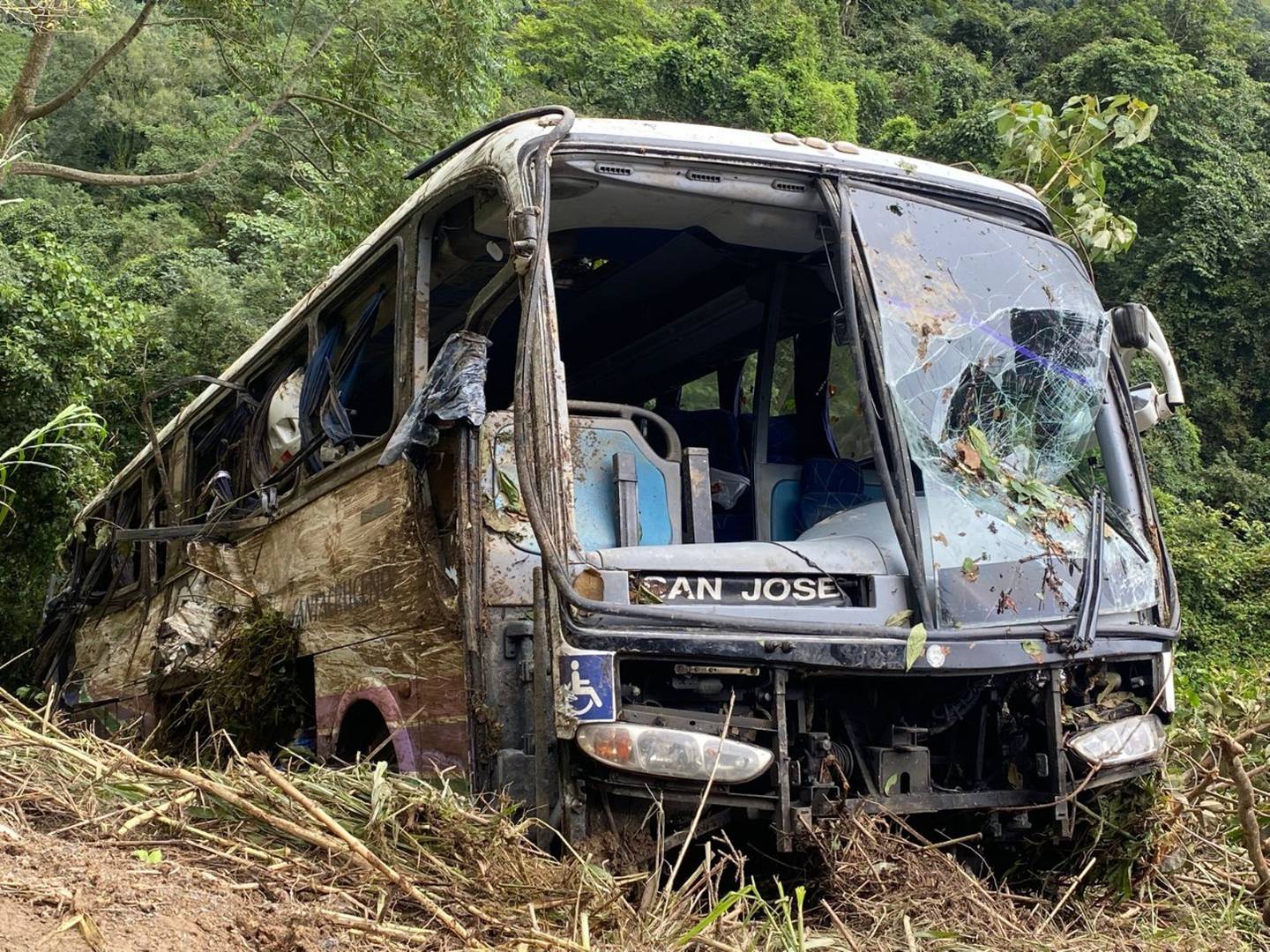 Nicoyanos urgen a autoridades elegir nuevo operador para ruta de buses San José - Nicoya - CRC 891