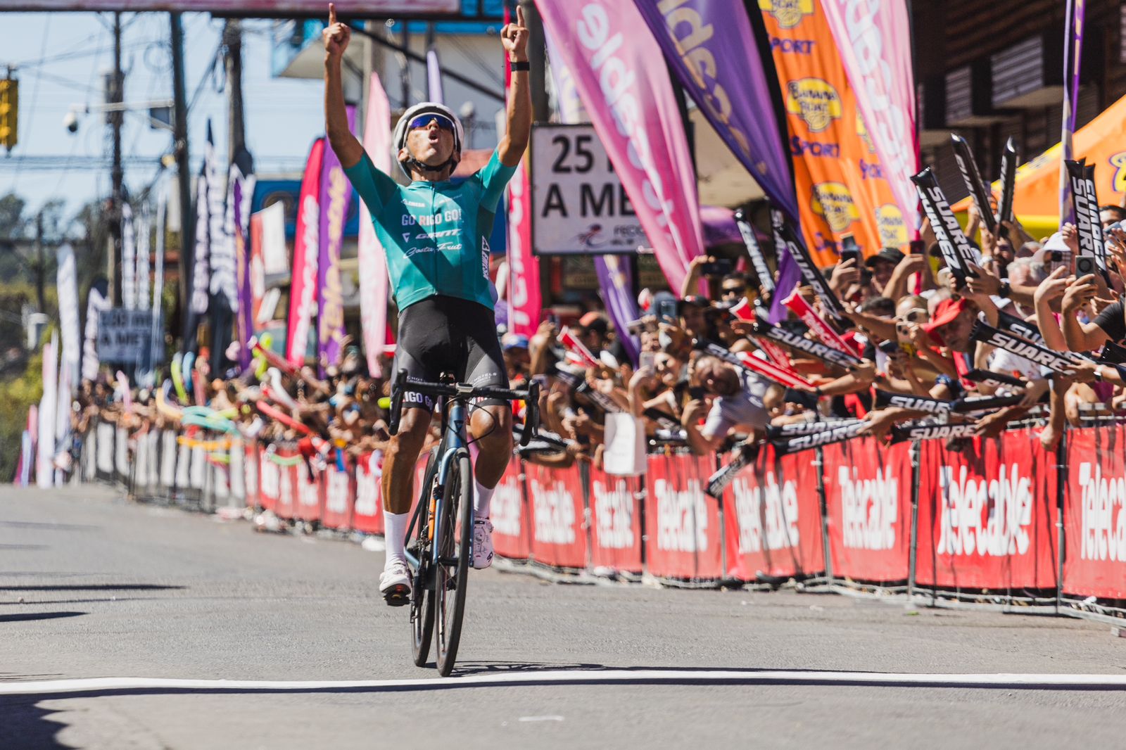 Costarricense Bryan Salas gana la etapa más larga de la Vuelta a Costa ...