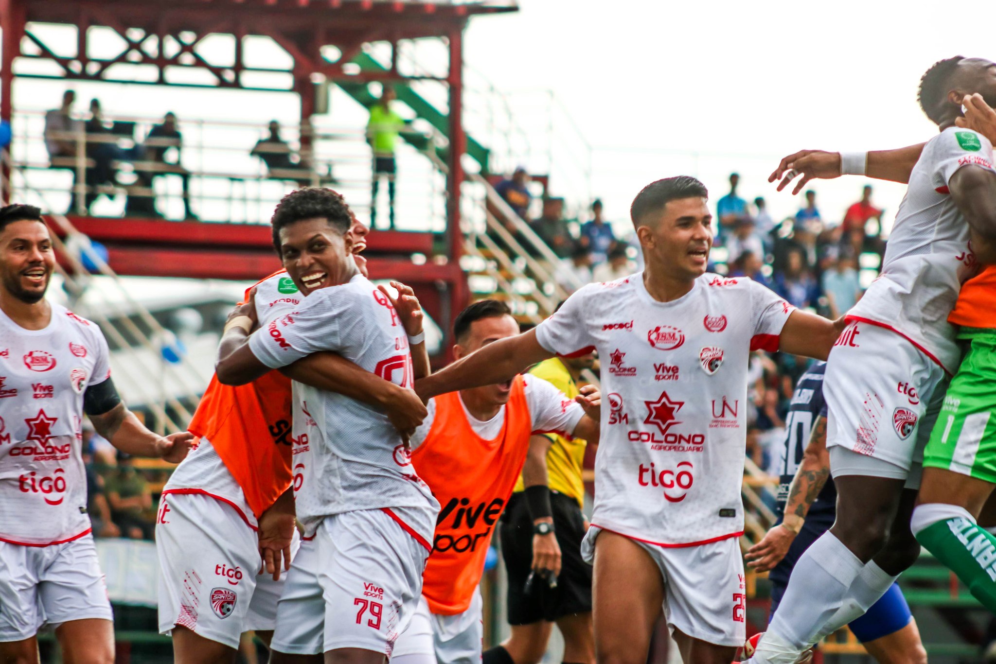 Santos de Guápiles vence a Grecia y lo deja al borde del descenso - CRC 891