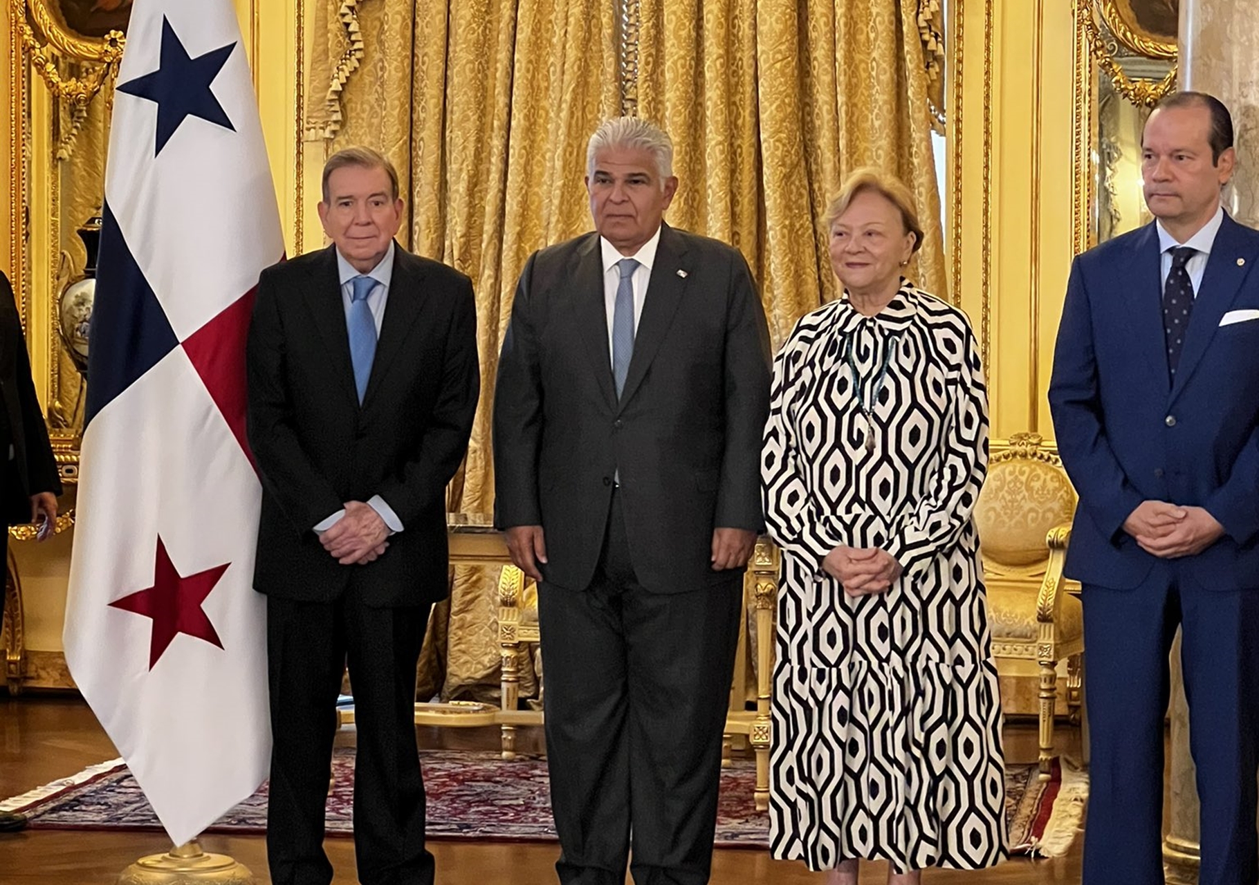 Oposición venezolana entrega actas electorales a Panamá como prueba de ...