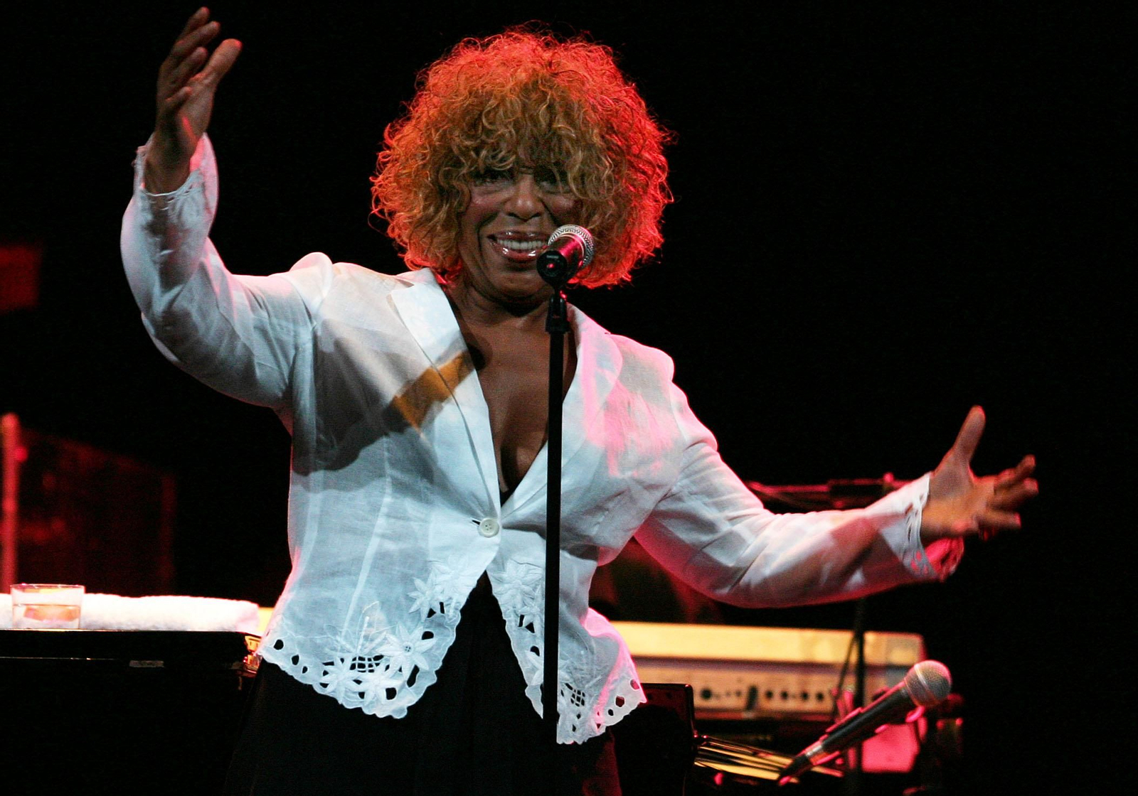 Muere Roberta Flack, cantante del mítico tema "Killing me softly with ...