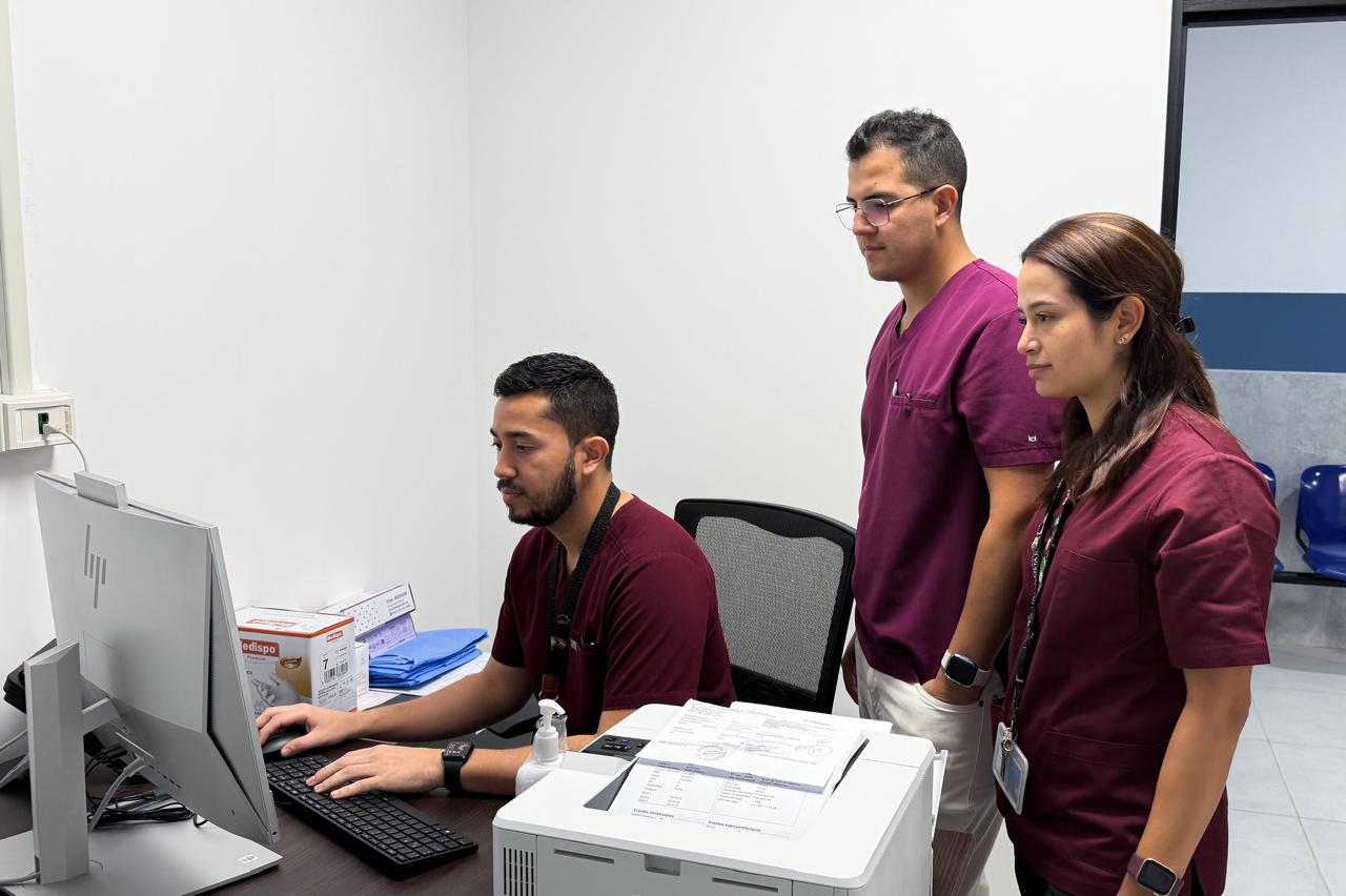 Mujeres limonenses se benefician con nueva técnica menos invasiva para ...