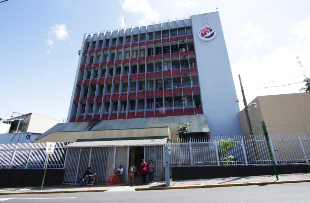 JPS refuerza venta oficial de lotería con presencia de vendedores ...