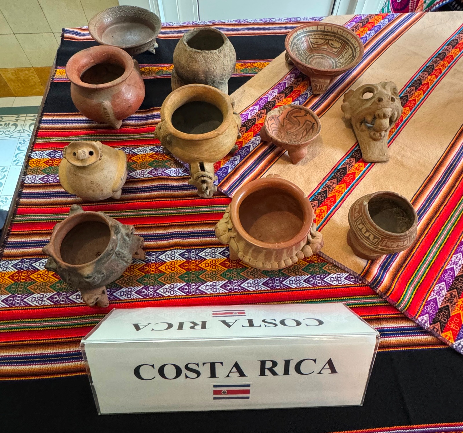 11 objetos precolombinos declarados patrimonio arqueológico nacional regresan al país desde ...