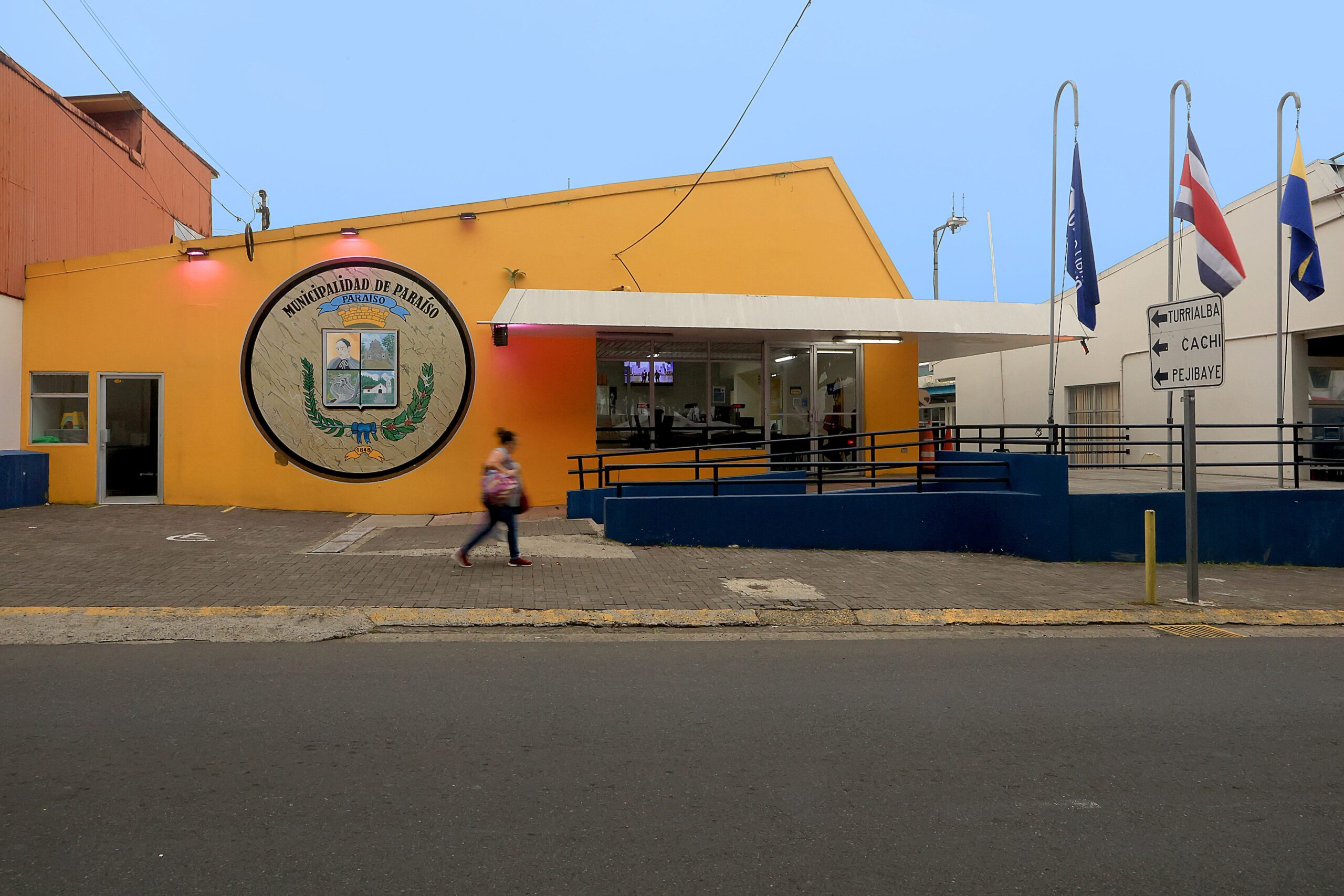 AyA elimina cobro de millonarias deudas a municipios de Cartago y ...